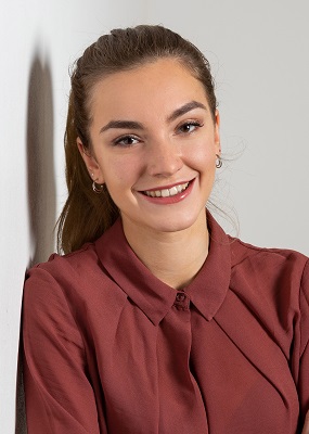 Jessica Lippert - Lehrstuhl Biomaterialien